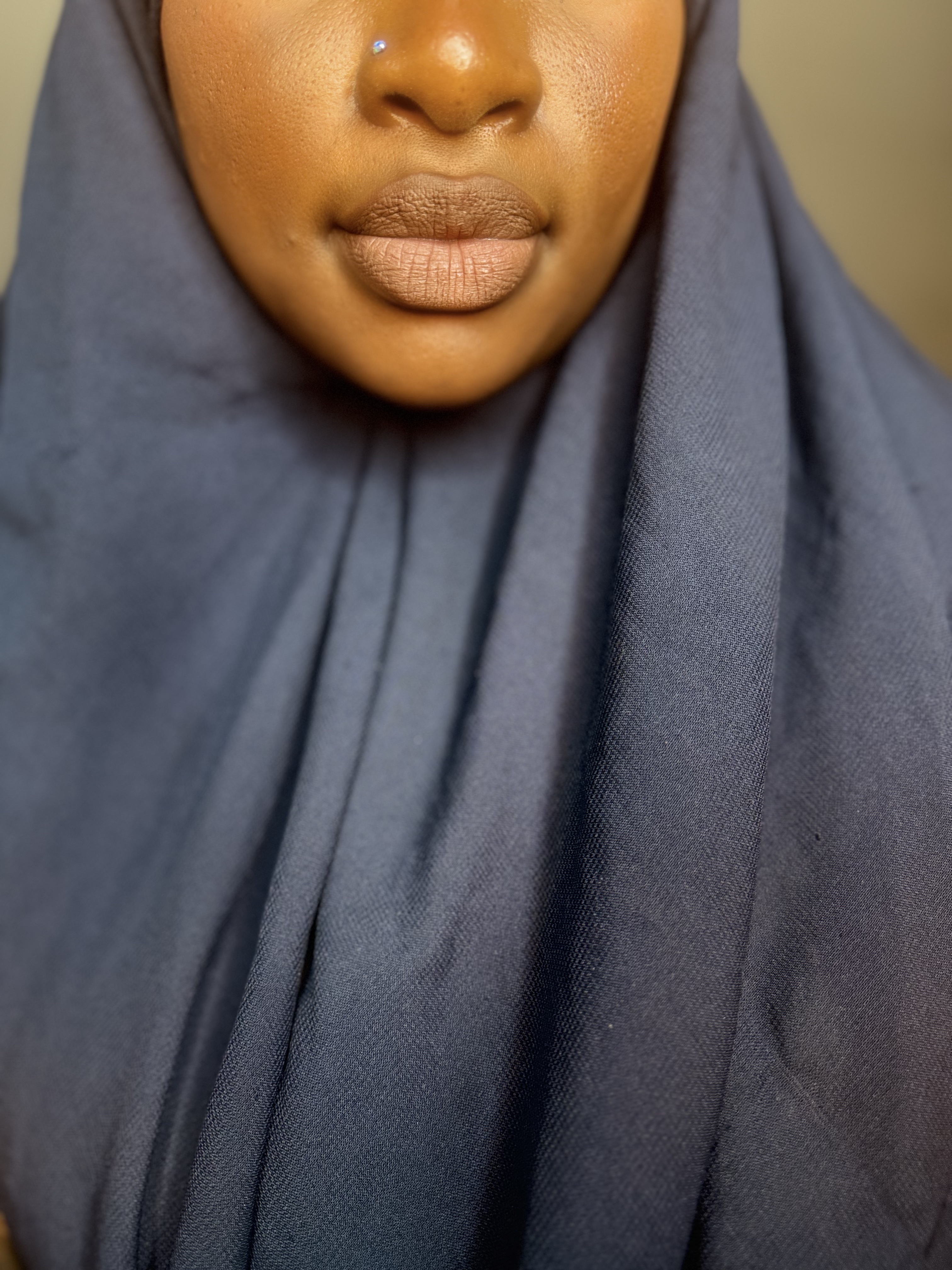 Reviving ’90s Makeup: MAC Buffiest Review – The Lipstick Diaries